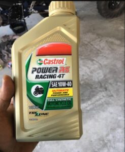 Best Engine Oil For Yamaha R3 - Top 3 Picks