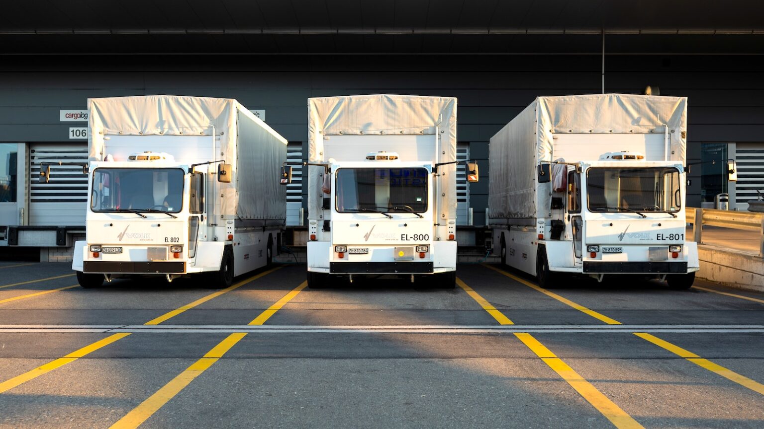 First Mile Vs Last Mile Trucking: Which One Is The Right One For You ...